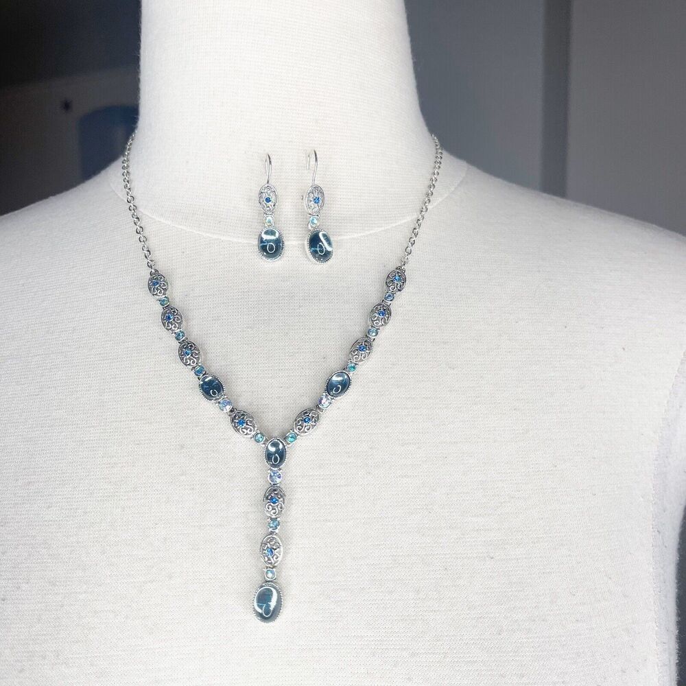 Vintage Avon Silver Plate Jewelry Set Necklace Earrin… - Gem